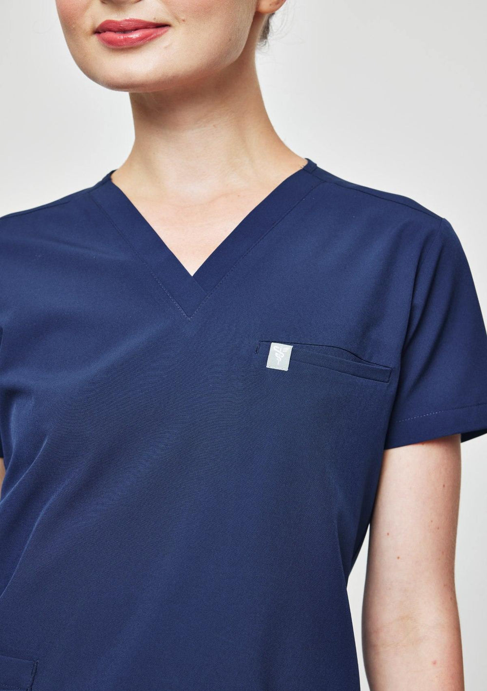 5-Pocket MoveTech® Scrub Top - Women / Navy